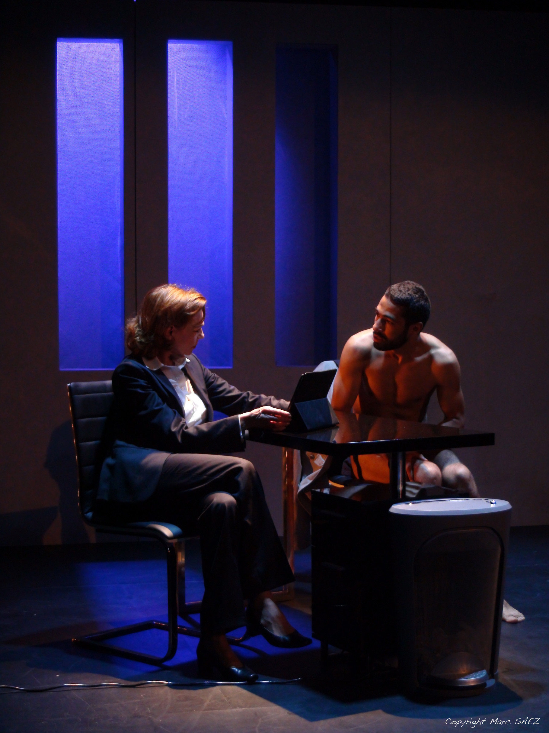 2012 -PHOTOS DU SPECTACLE PAR MARC SAEZ - "À NU" Le Spectacle