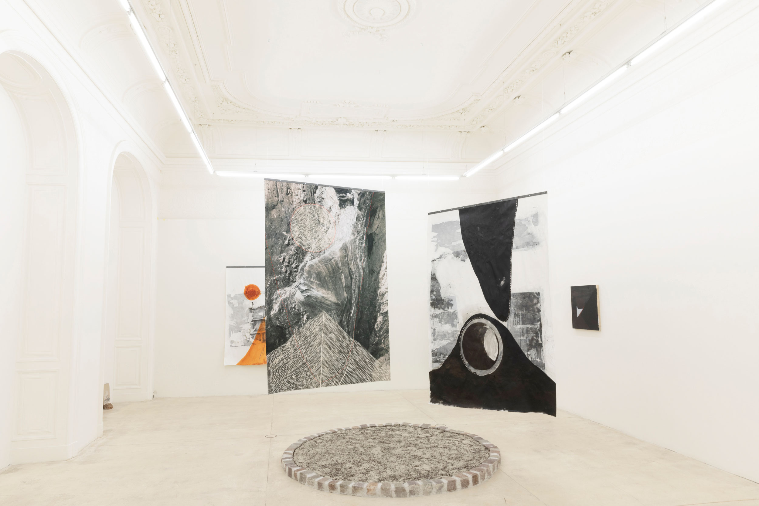 Radhika Khimji - Tyres, 2019 (Kunst / original artwork 2019). - Kunst ...