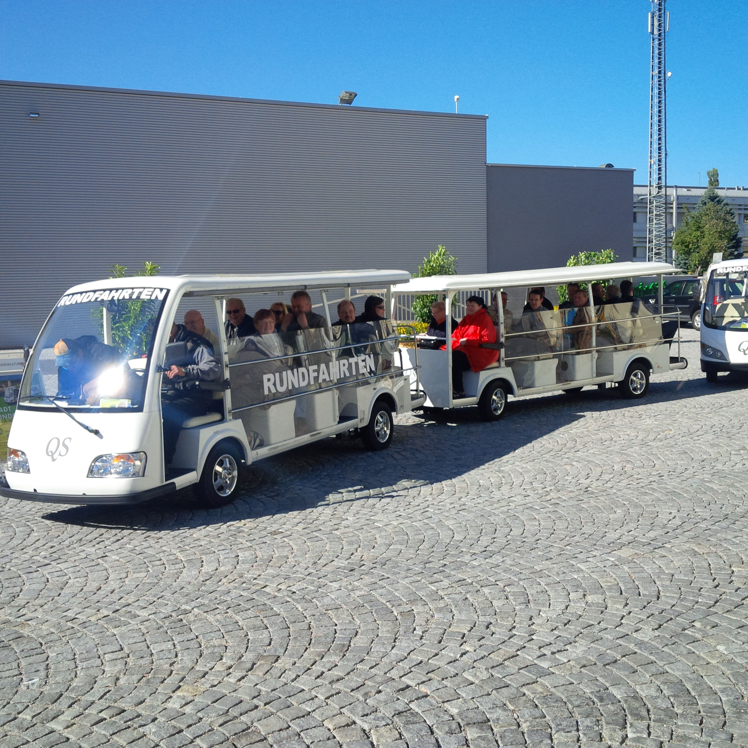 QS E POWER - Elektro shuttle, rundfahrt, shuttle , bummelzug ...