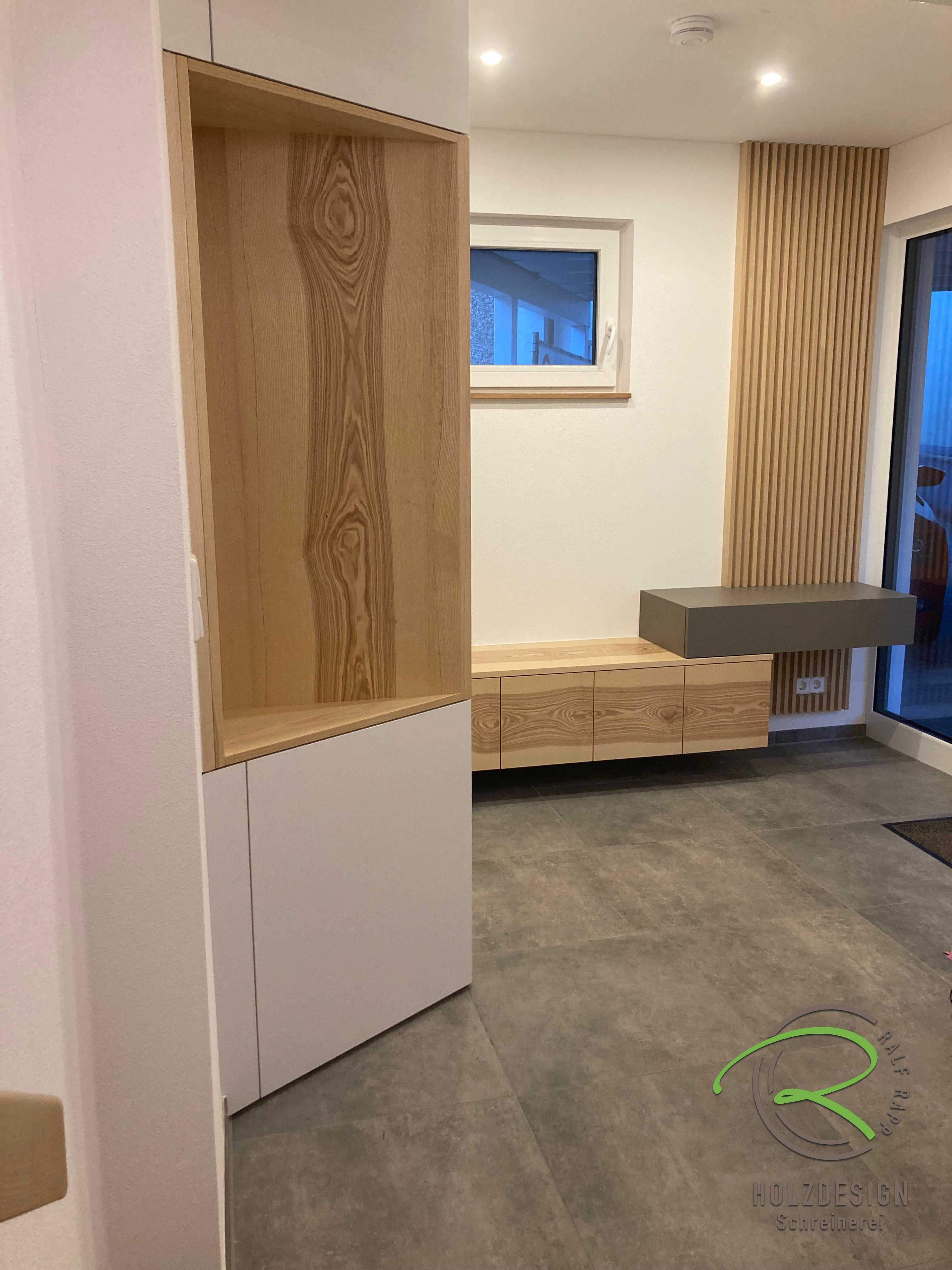 Hauseingang Garderobe Modern Mit Sitzbank