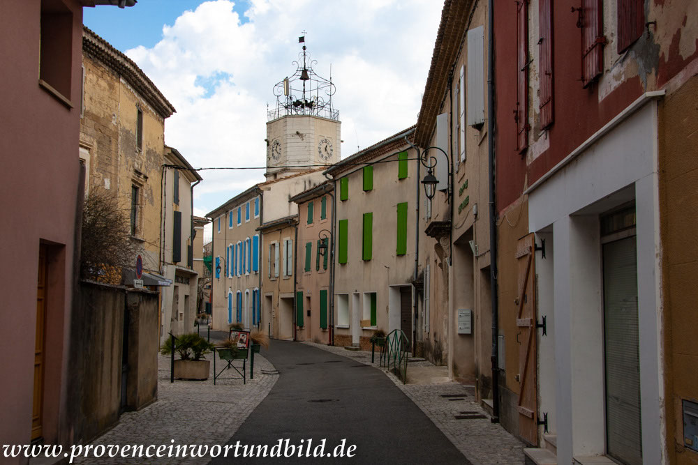Caderousse - Sehenswürdigkeiten - Urlaubsplanung - Frankreich