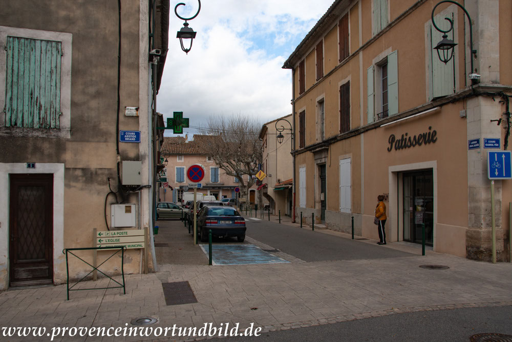 Caderousse - Sehenswürdigkeiten - Urlaubsplanung - Frankreich