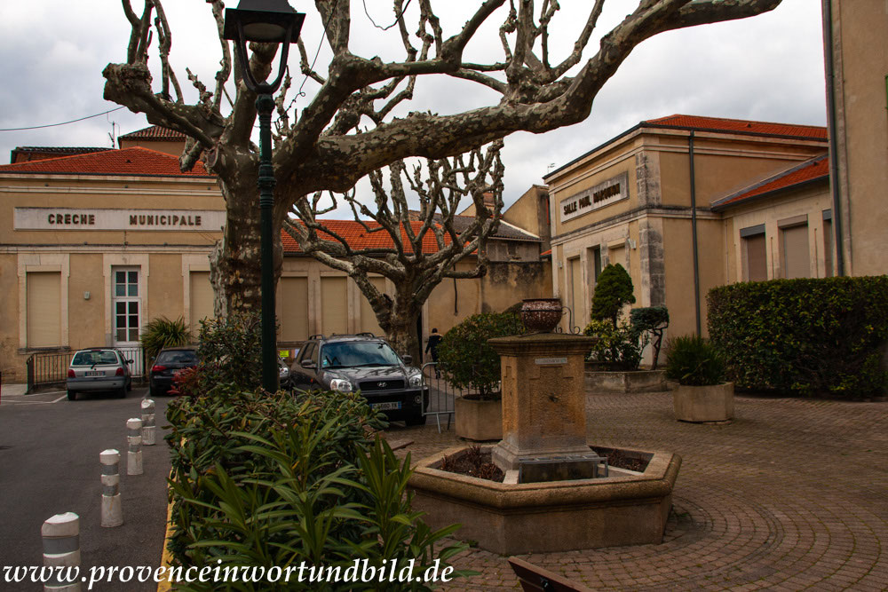 Caderousse - Sehenswürdigkeiten - Urlaubsplanung - Frankreich