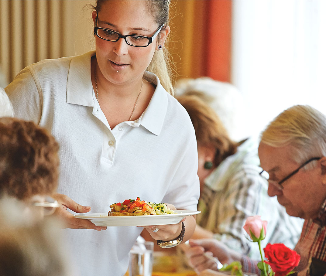 Senioren genießen gemeinsame Tage - Seniorenzentrum Conradtypark