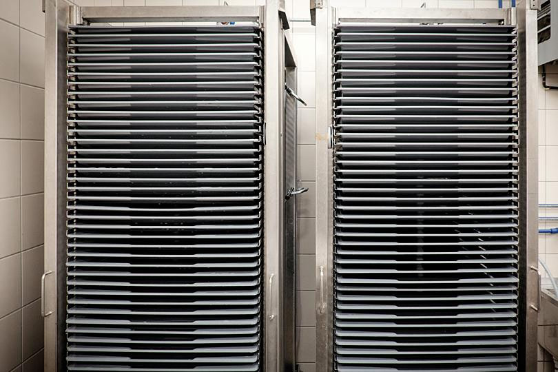 Tray and Rack for Mosquito Larvae - Vienna Scientific