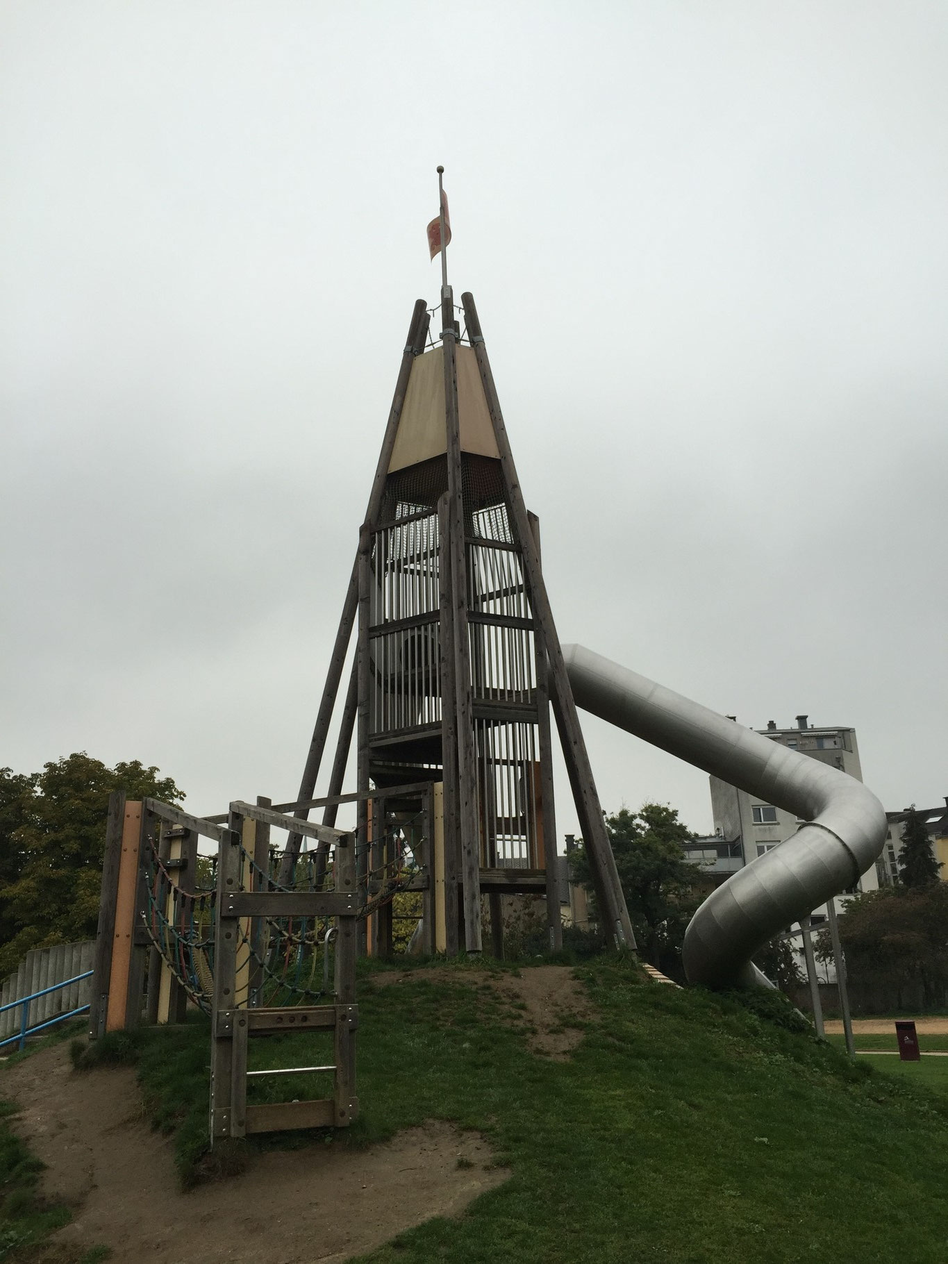 Spielplatz Parc de Merl / Parc du Belair (Luxemburg Stadt - Belair ...