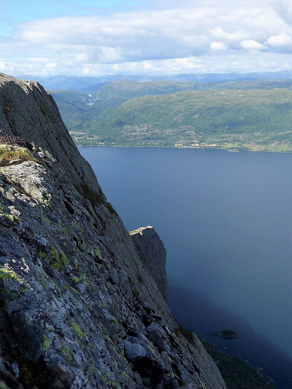 3.07. Lihesten am Sognefjord - lofotenreises Webseite!