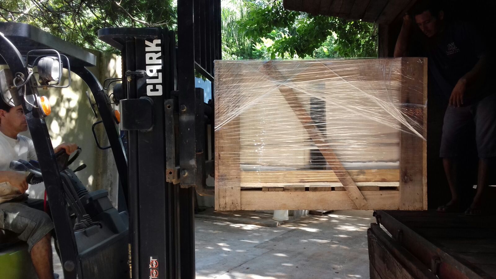 Bordes y Piso ATÉRMICO - www.dinasol.com.py