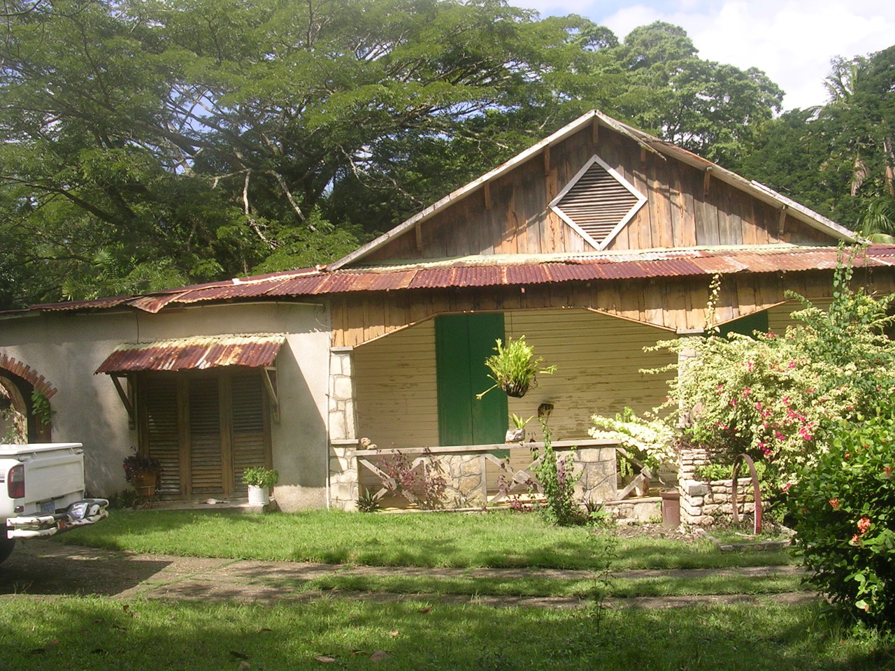 TERRENOS / FINCAS EN VENTAS - Bienes Raíces en la República Dominicana