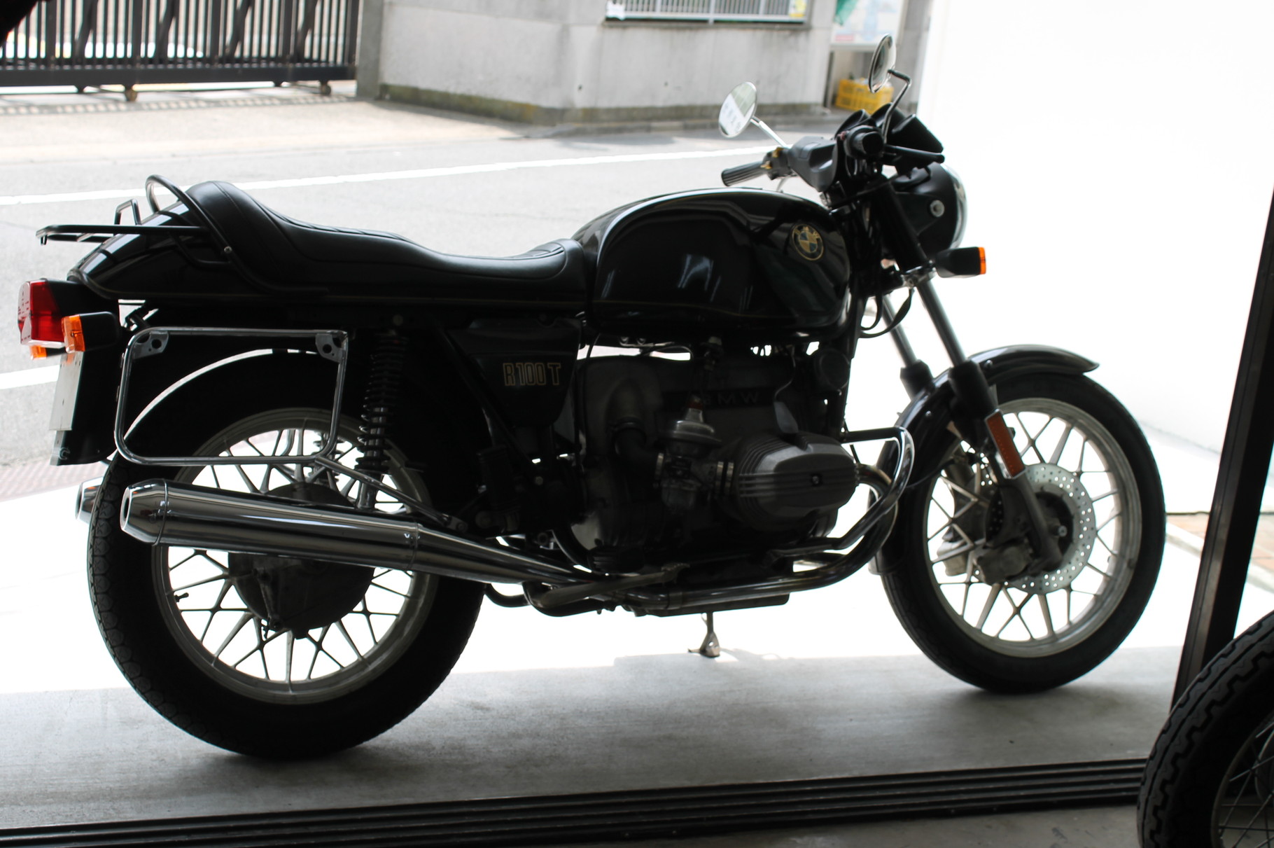 BMW R100T 1981 Model - BMW kawasaki(カワサキ)KZ1000・Z1・Z1Rなどの中古バイク・輸入バイクの販売 ...