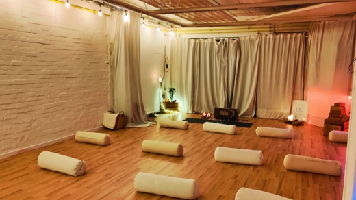 HAMA Studio - www.yoganacht.de