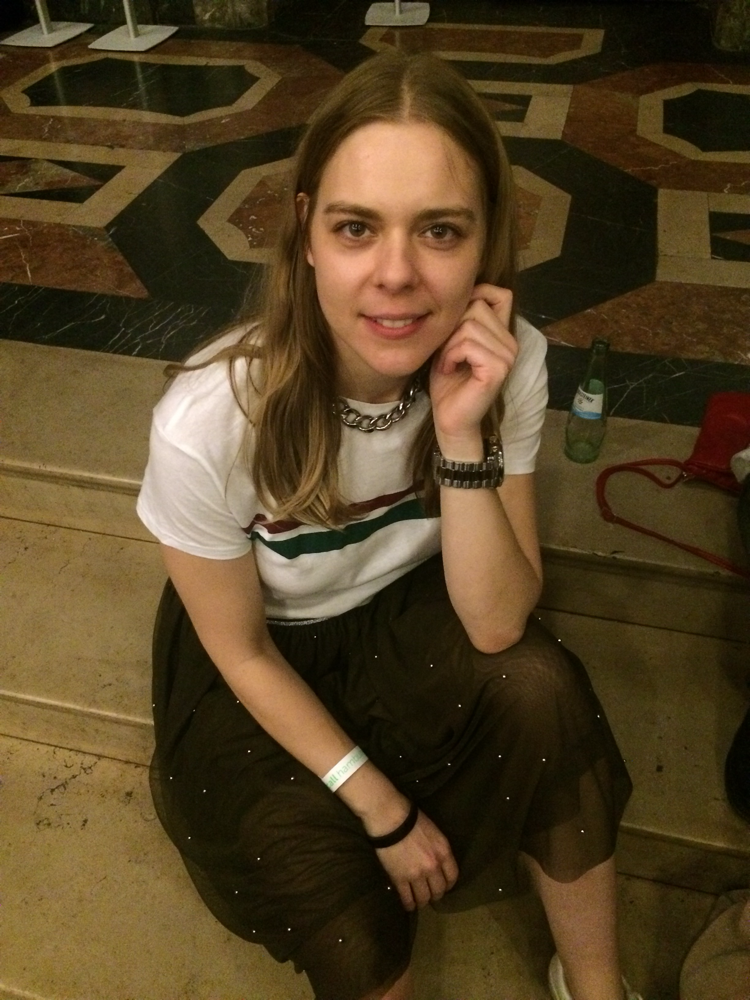 Aktueller Look von Helena Steiger - Foto aus dem Shooting von Oktober ...