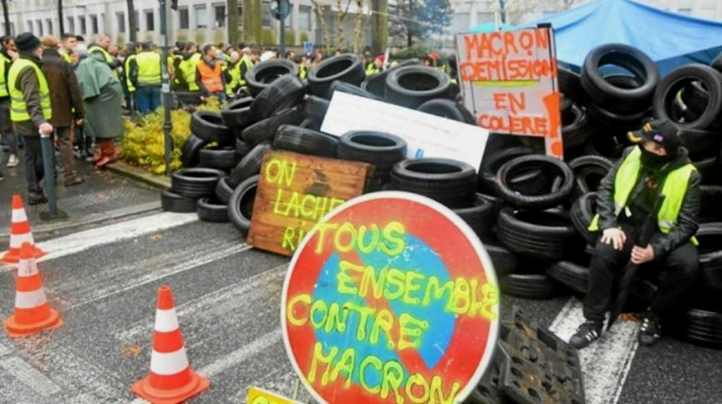 Frankrigs ”Gule Veste” – en folkelig revolte nedefra - autonom ...