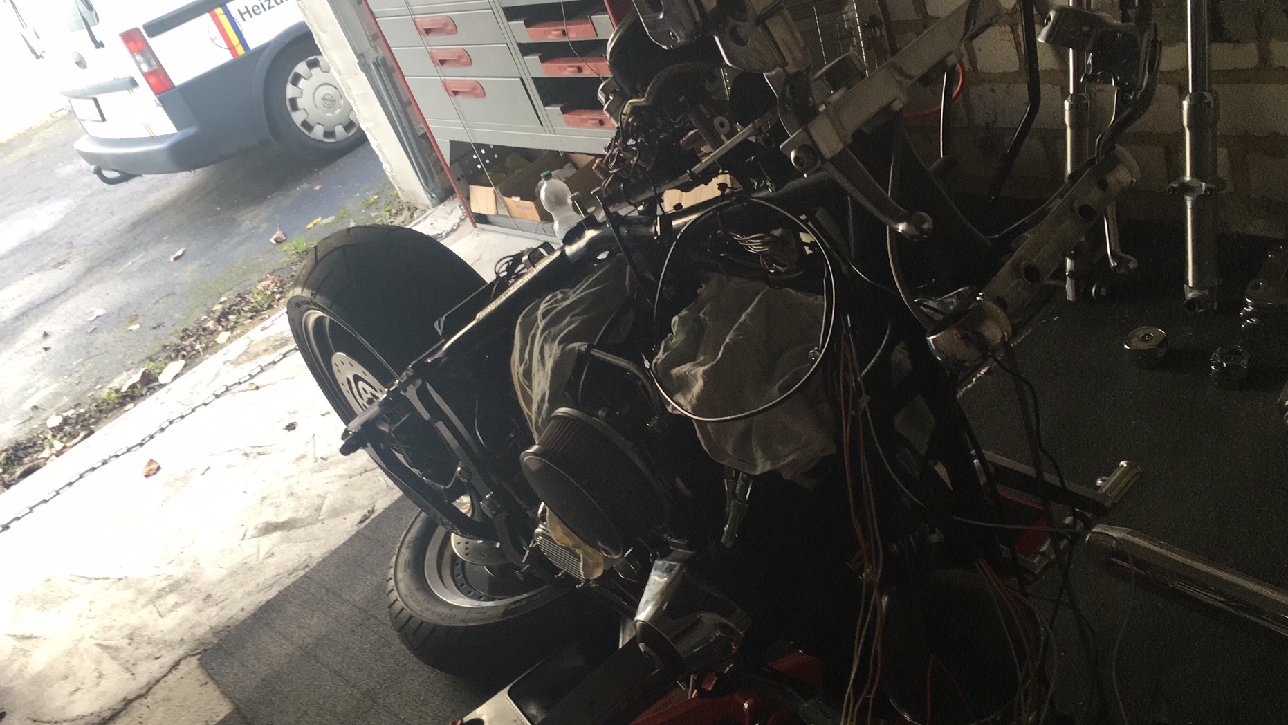 HARLEY DAVIDSON FXST FAT BOY - jg-bobbergarages Webseite!