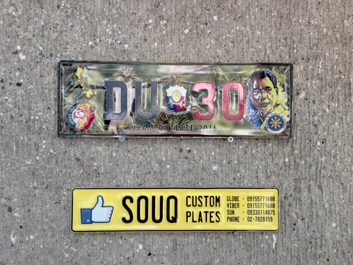 Random Plates Designs - SOUQ Custom Plates