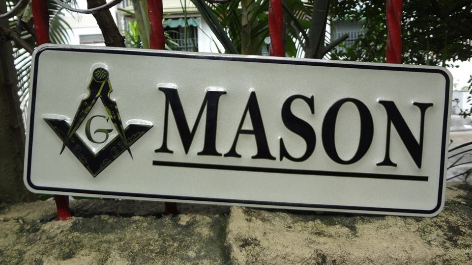 Random Plates Designs - SOUQ Custom Plates