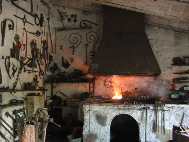 Cómo hacer una Fragua - ESCUELA DE HERREROS RAMON RECUERO