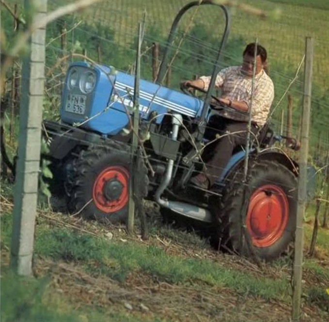 Eicher Schmalspurtraktoren - Technische Daten - tractorbook.de