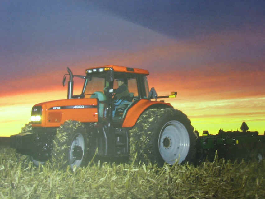 AGCO Traktoren - Technische Daten - tractorbook.de