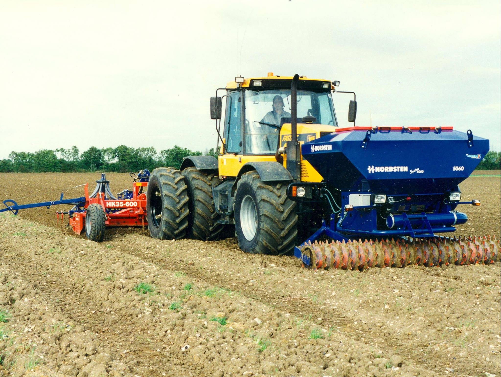 JCB Traktoren - Technische Daten - tractorbook.de