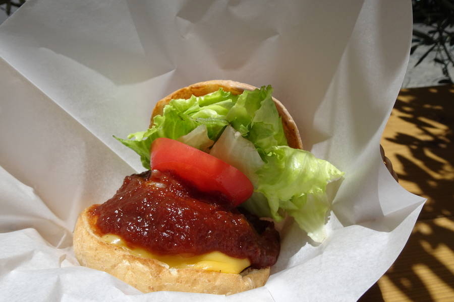 TKB AWARDS｜九州1位を獲得したという武雄バーガー【佐賀・武雄グルメ】 - おおむね観光ちゃんねる｜旅行エンタメ情報サイト