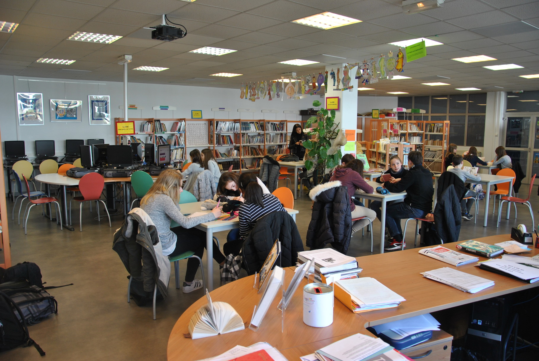 COLLEGE LA SOURCE AMNEVILLE - WWW.COLLEGE-LA-SOURCE.FR - Collège La ...