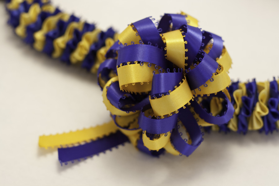 Lei Styles - K-D Crafts and Ribbon Leis