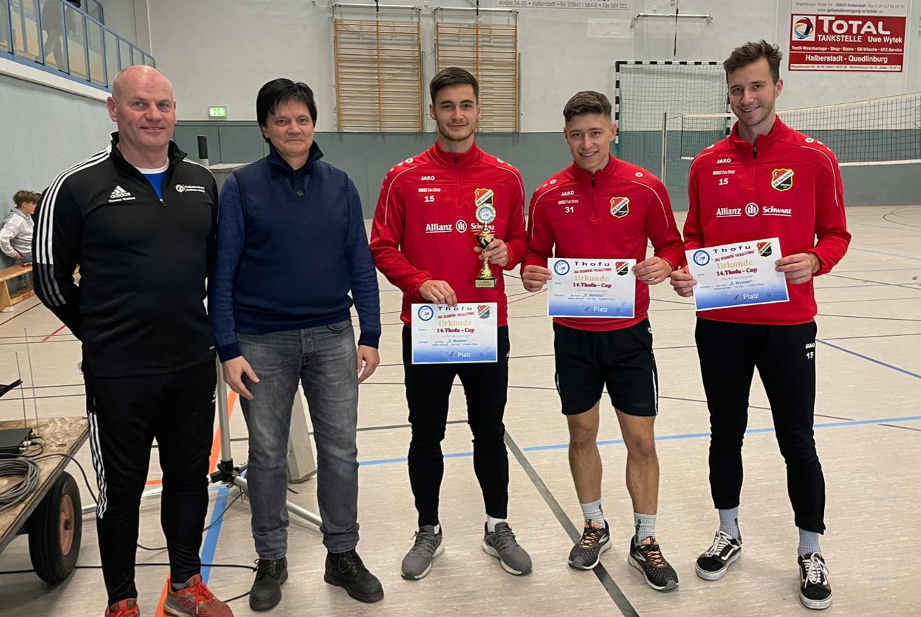 "Thofu-Cup": ... Zweite gewinnt das besondere Fußballtennisturnier ...