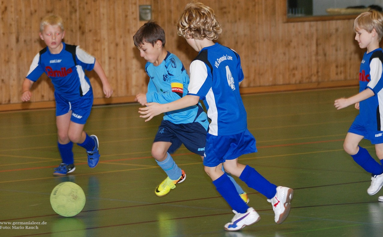 Junge Talente begeistern die Zuschauer - VfL Germania Leer - Fußball