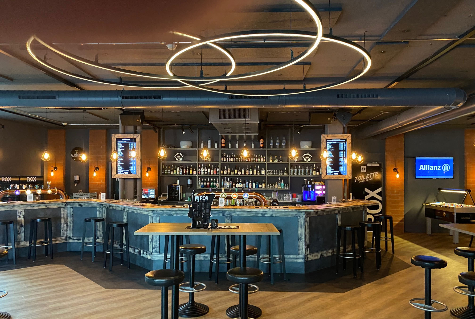 Rox Music Bar Spiez - 1566548942s Webseite!