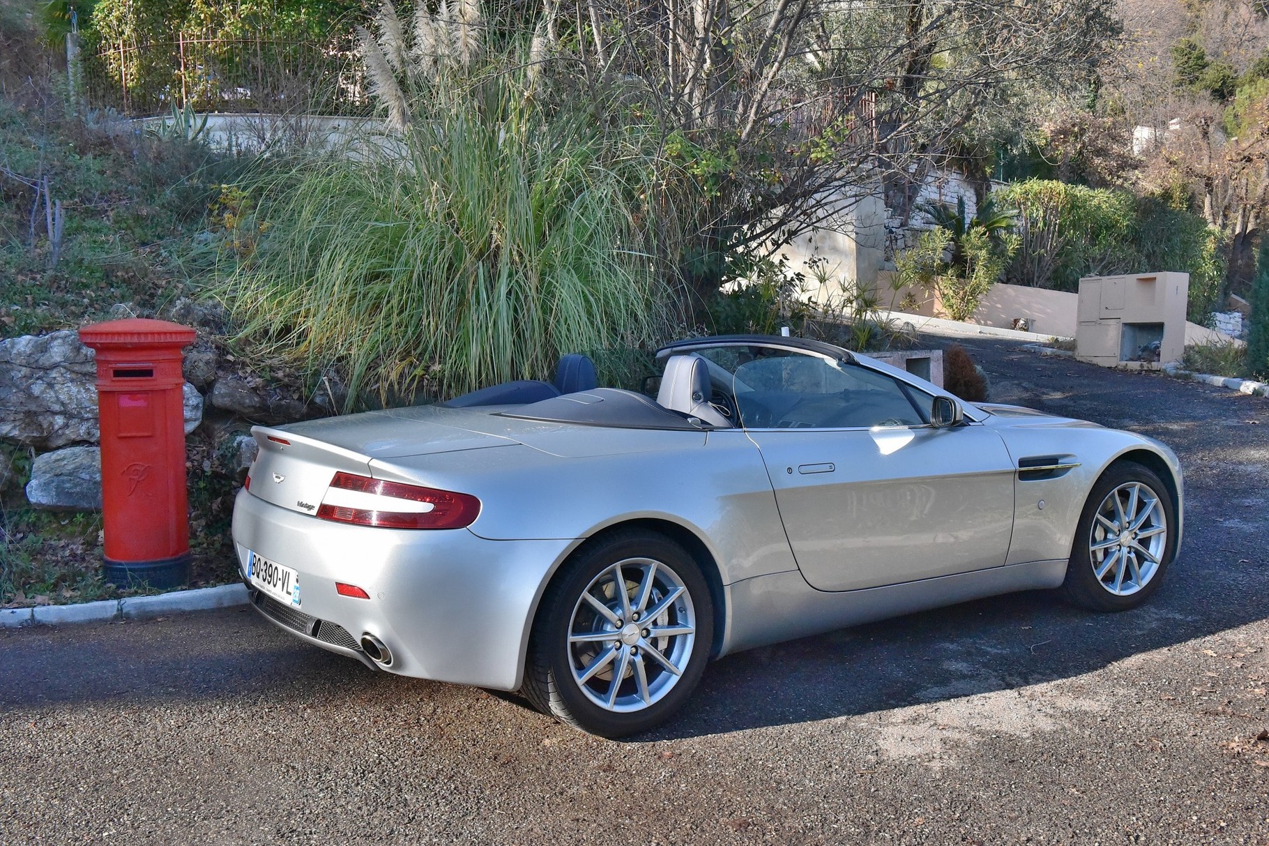 My current cars - Aston-Martin-Presents