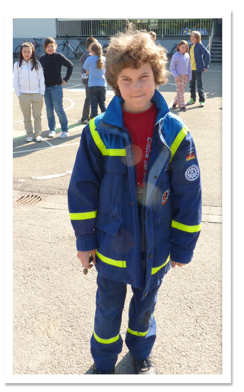 Projektarbeit der Klasse 4a: "Das THW" von Tim Heine - Beethovenschule ...
