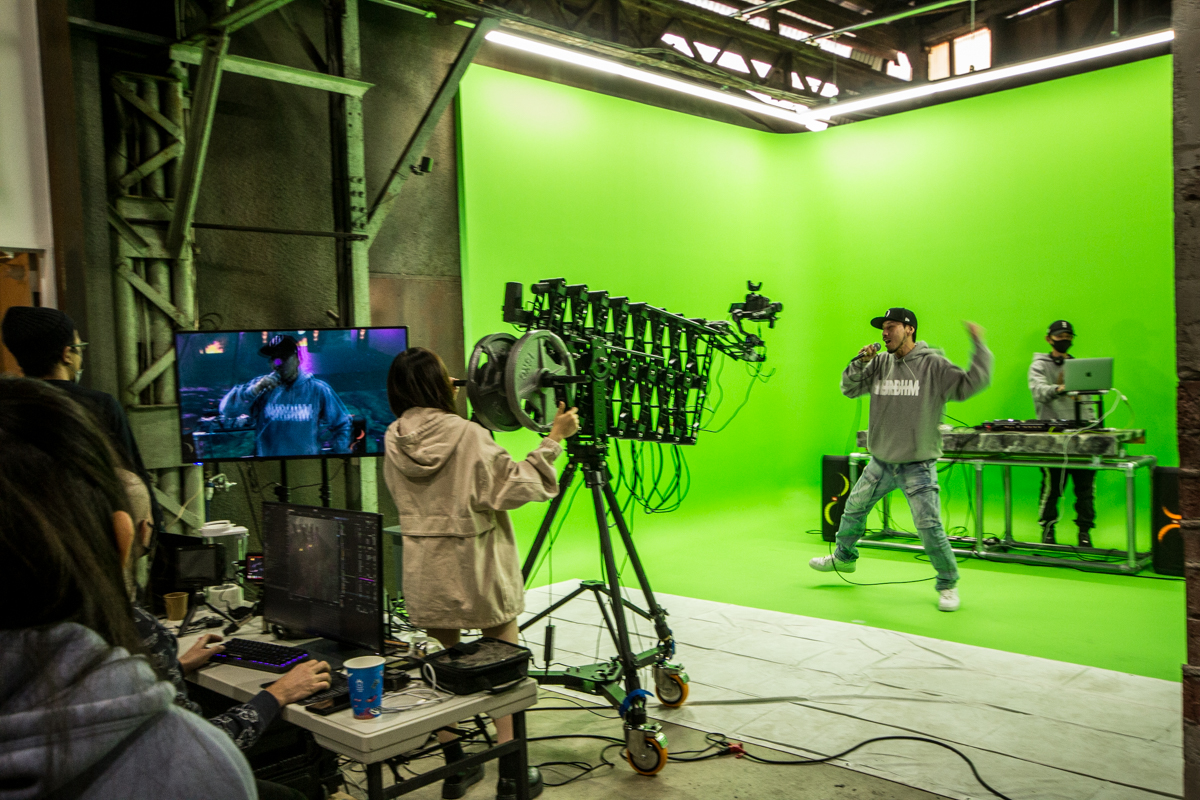 CHROMA KEY STUDIO STARTED! - 【SOS】