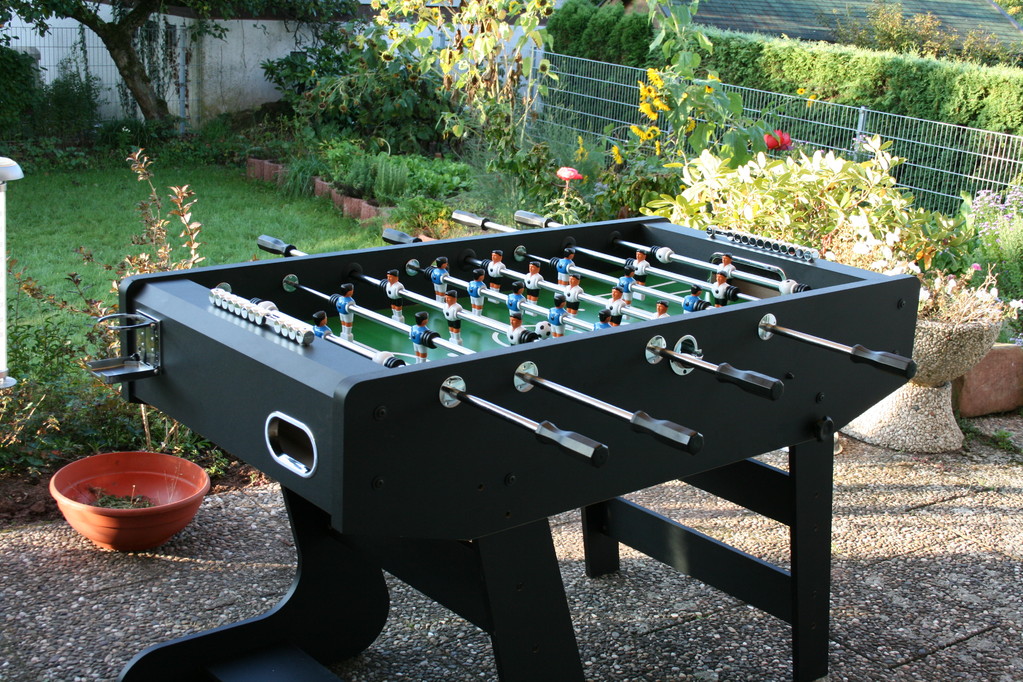 Tischkicker - Springteufel Hüpfburgen Hüpfburg mieten Party-Equipment ...