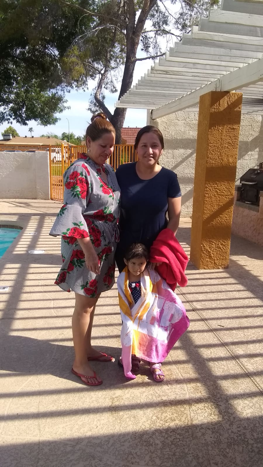 Hermanas Rosa Isela Ramírez Rodríguez (madre) Carla Noemi Cruz Ramírez ...