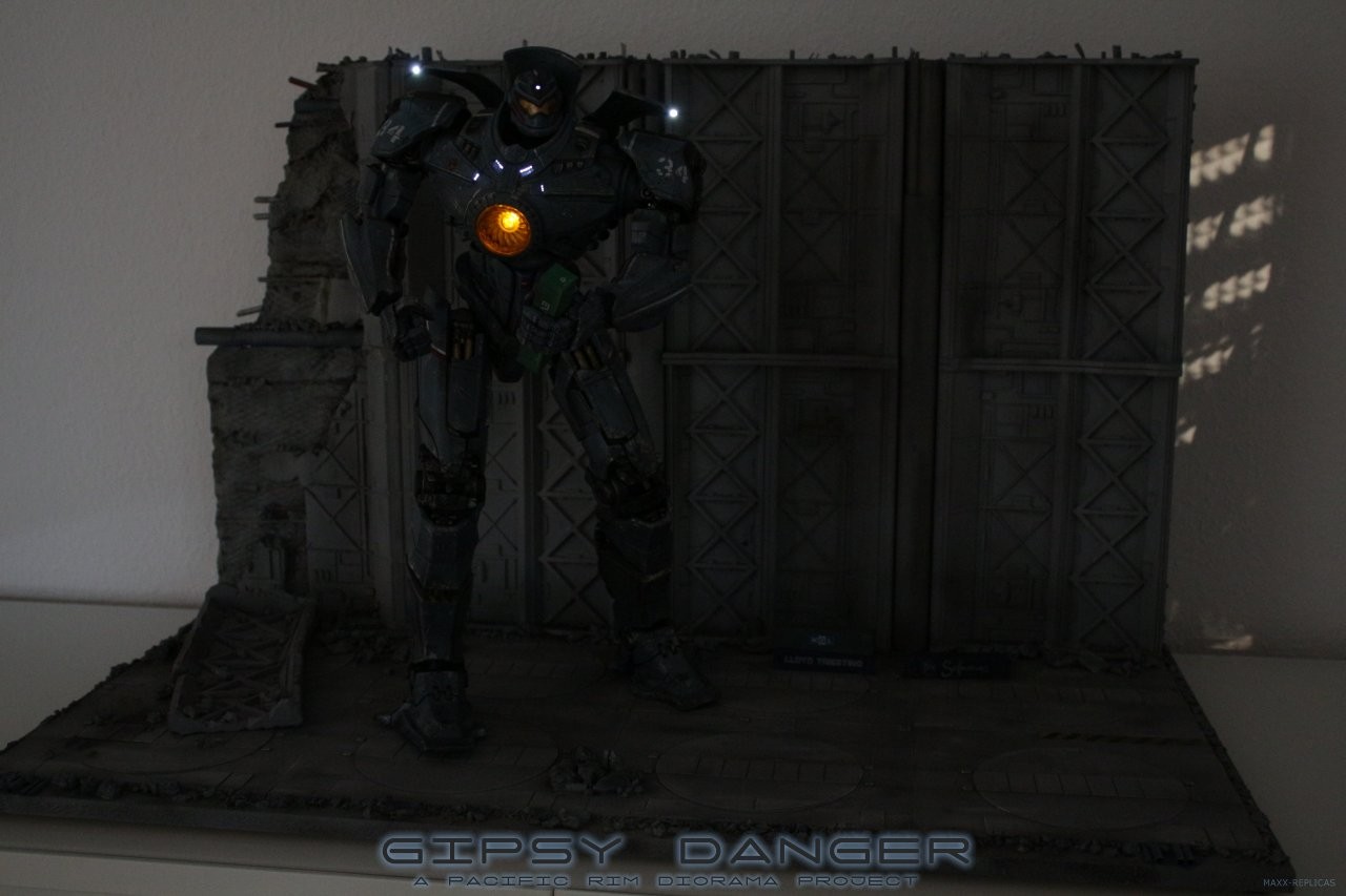 Gipsy Danger - MAXX-REPLICAS
