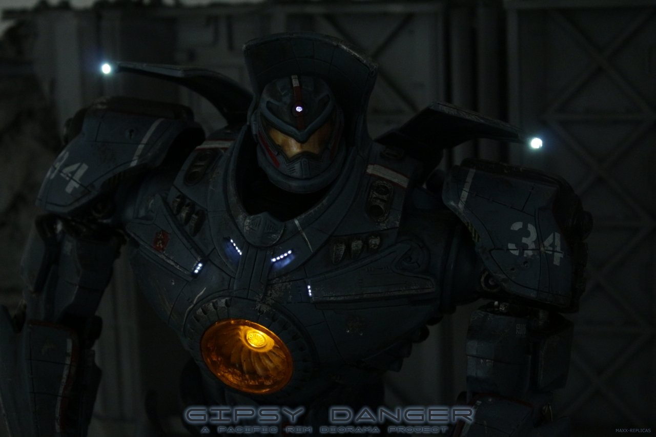 Gipsy Danger - MAXX-REPLICAS