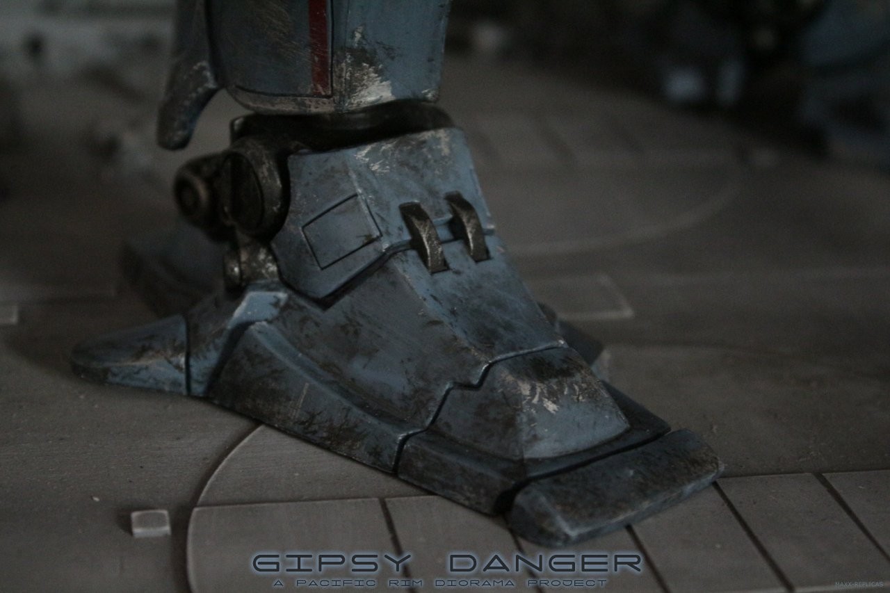 Gipsy Danger - MAXX-REPLICAS