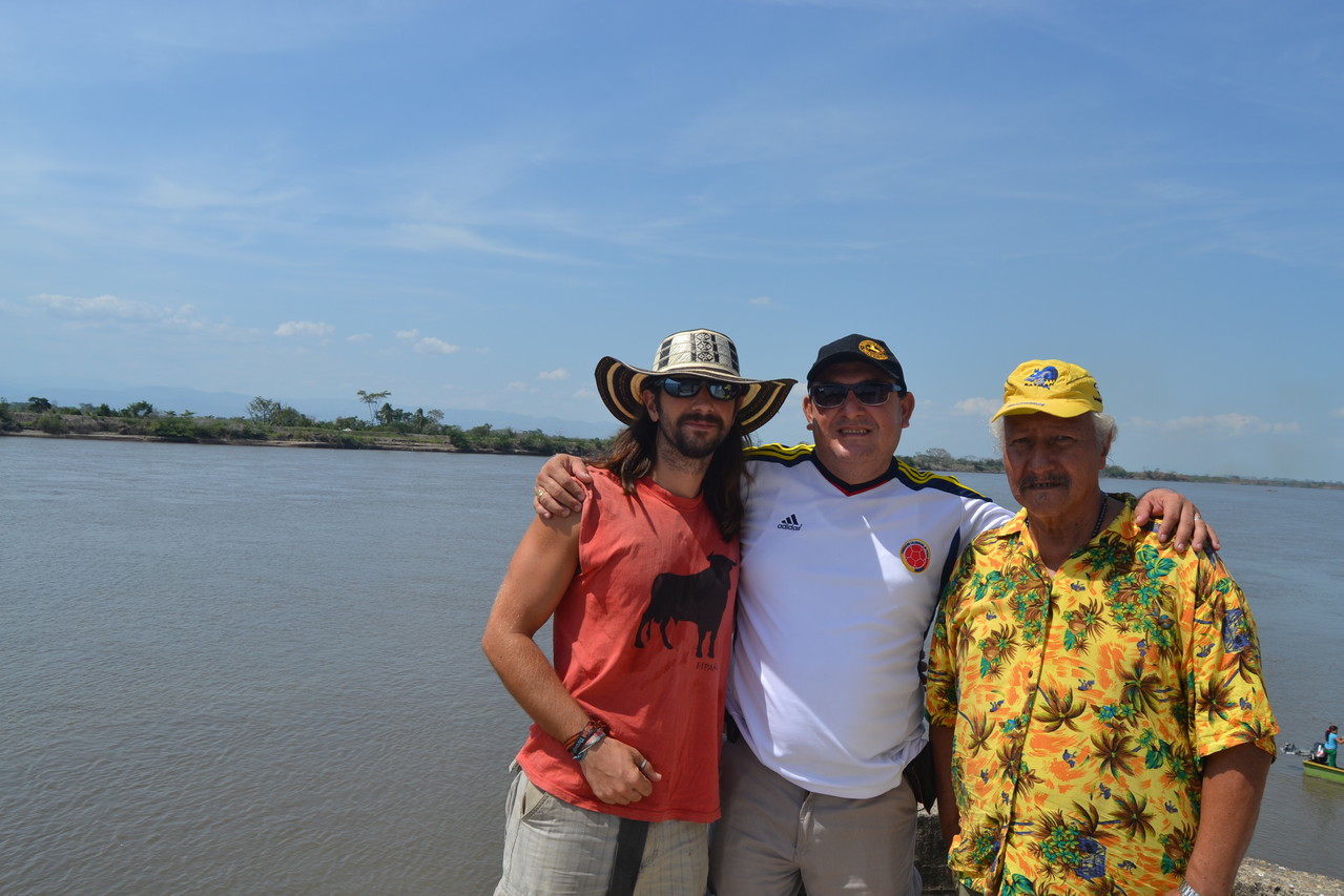 En el río Magdalena con Pacho's Club - Viajando por Latinoamérica ...