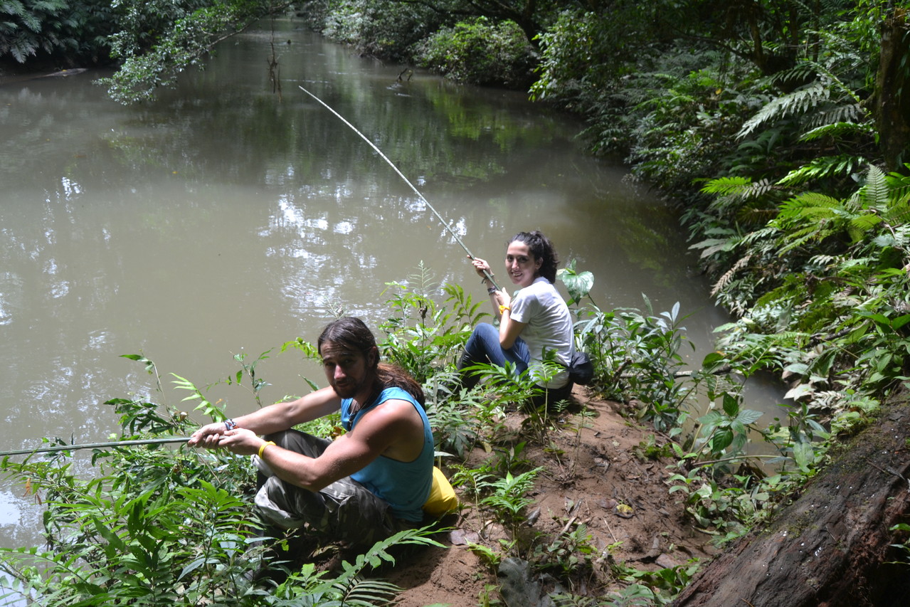 De pesca en el Amazonas - Viajando por Latinoamérica- Zaigua Through ...