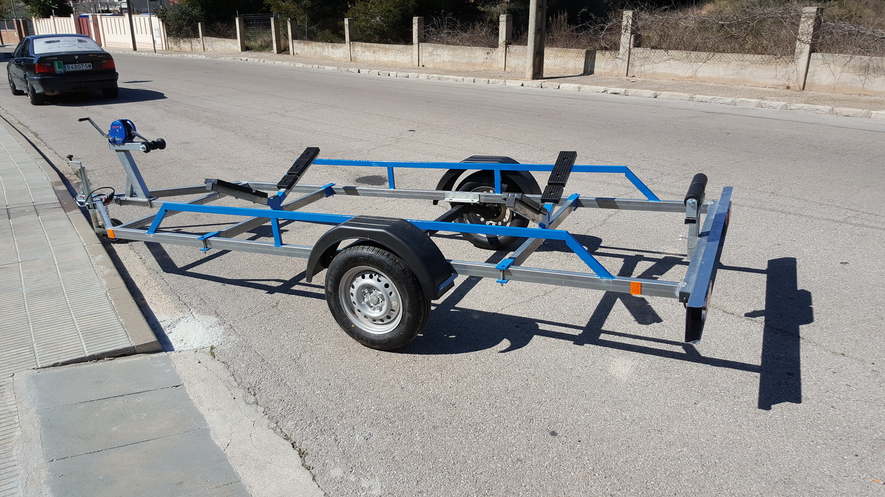 Remolque para kayak 920€ + IVA - Página web de remolques espana