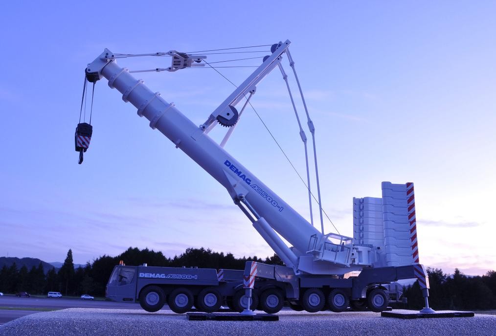 DEMAG AC-500－1（ノーマルカラー） オールテレインクレーン - （トラック、重機、 その他の模型、プラモデル等）