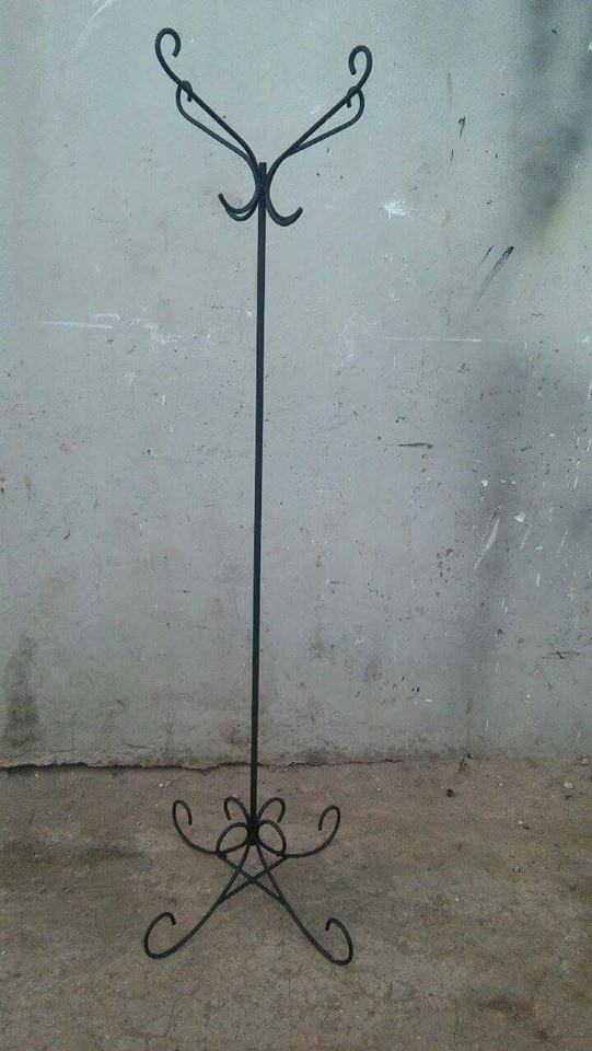 PERCHEROS DE HERRERÍA - Página web de fhfdemexico