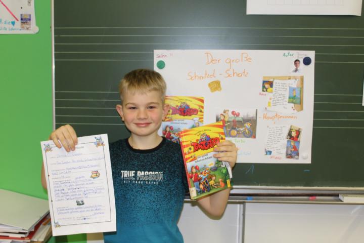 Buchvorstellungen 3. Klasse - volksschule-dorf.at