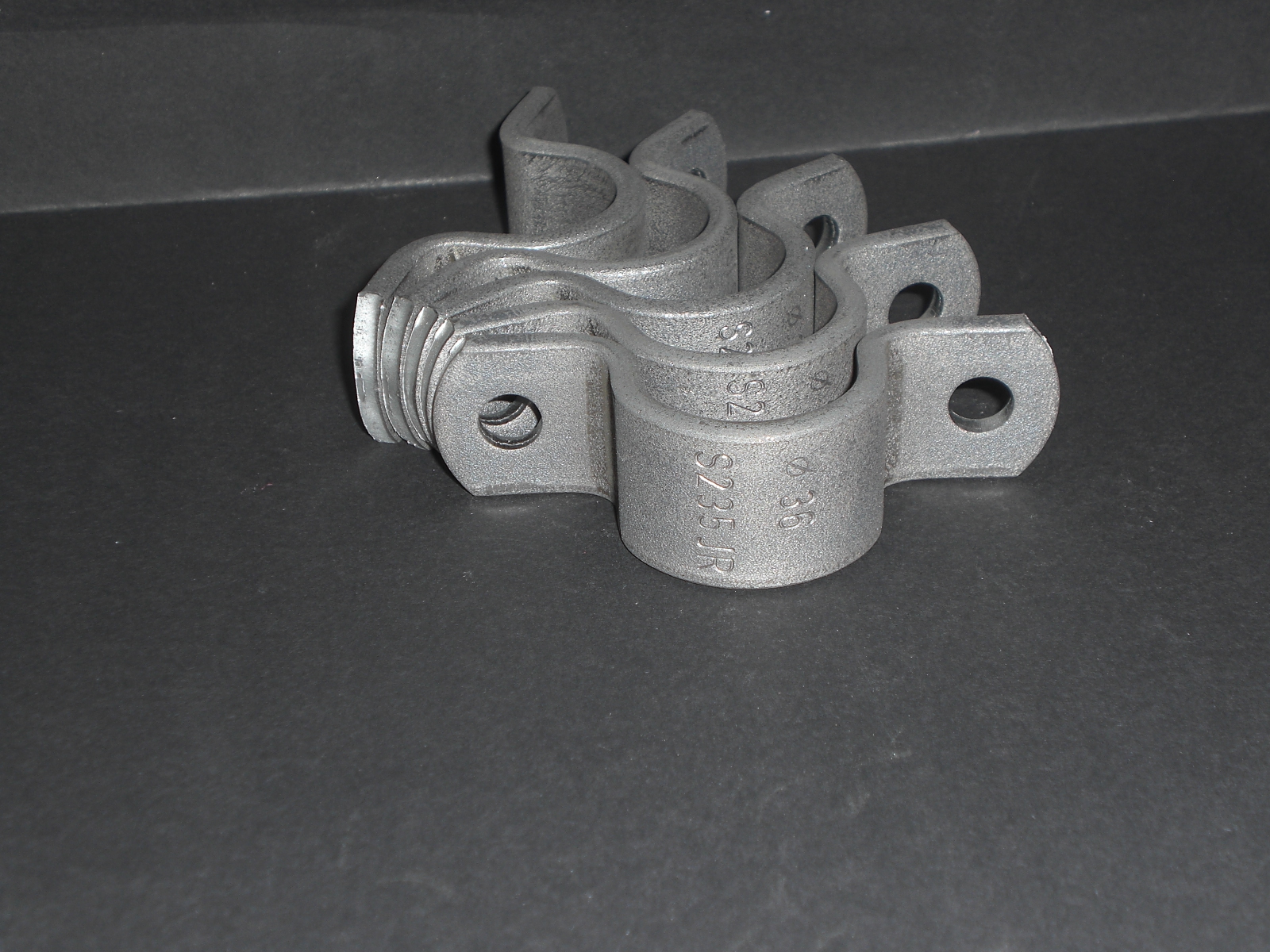 Rohrschellen DIN 1593 einteilig Werkstoff S 235 JR (ST 37 ...