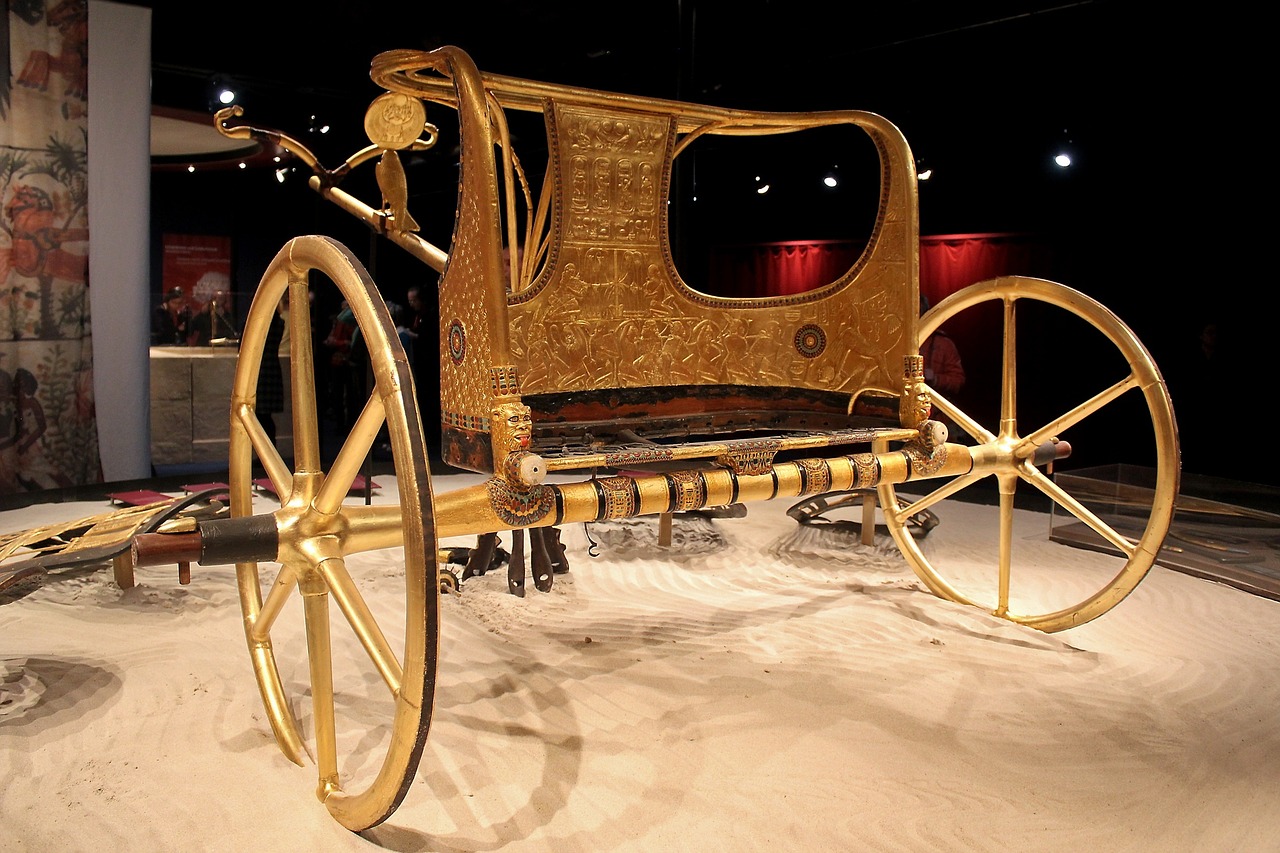 How the development of the chariot changed ancient Egyptian warfare ...