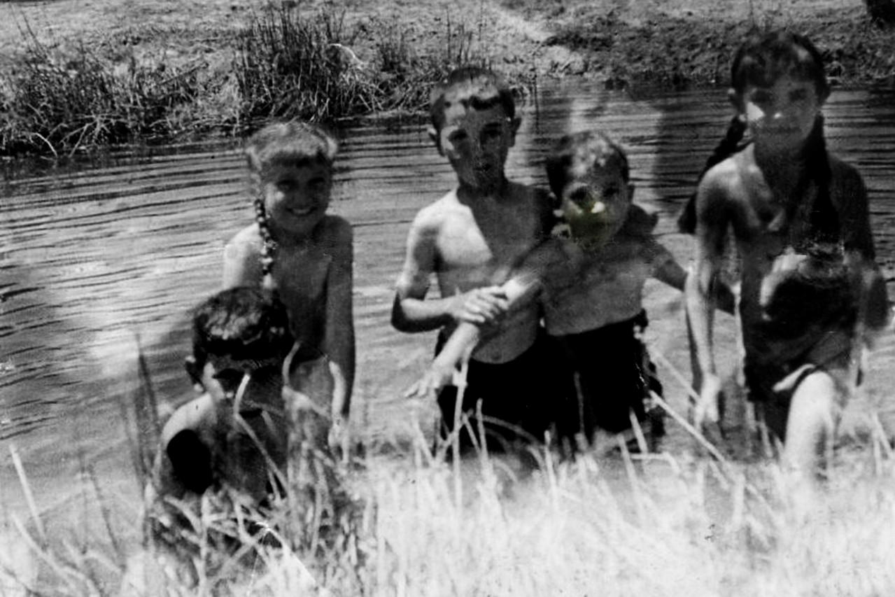 NIÑOS EN EL RIO - Página web de fotosnavalmanzano