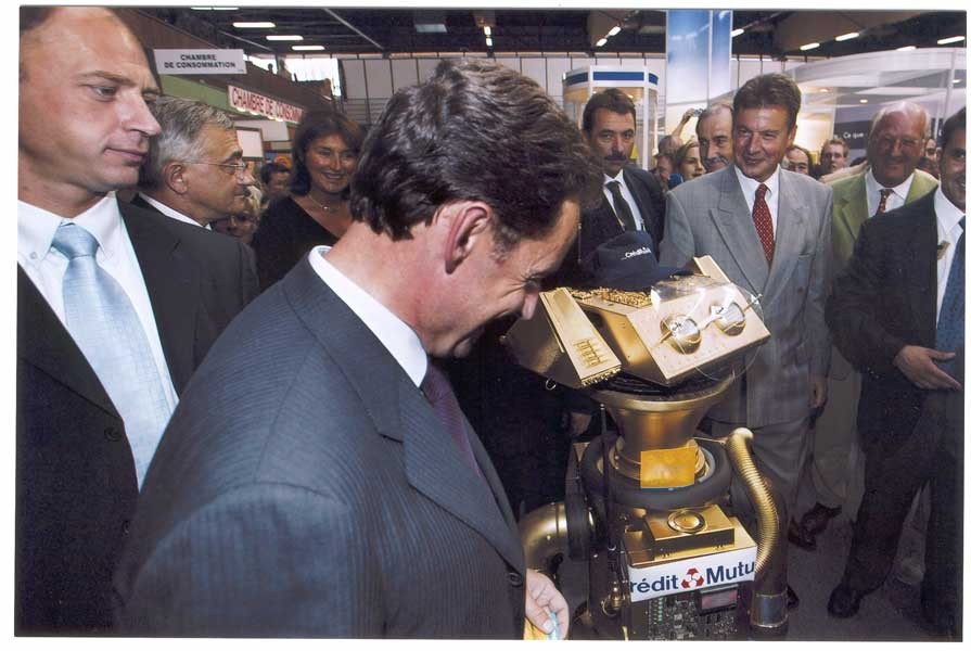 fiche Bip - animations avec des robots et de personnages virtuels