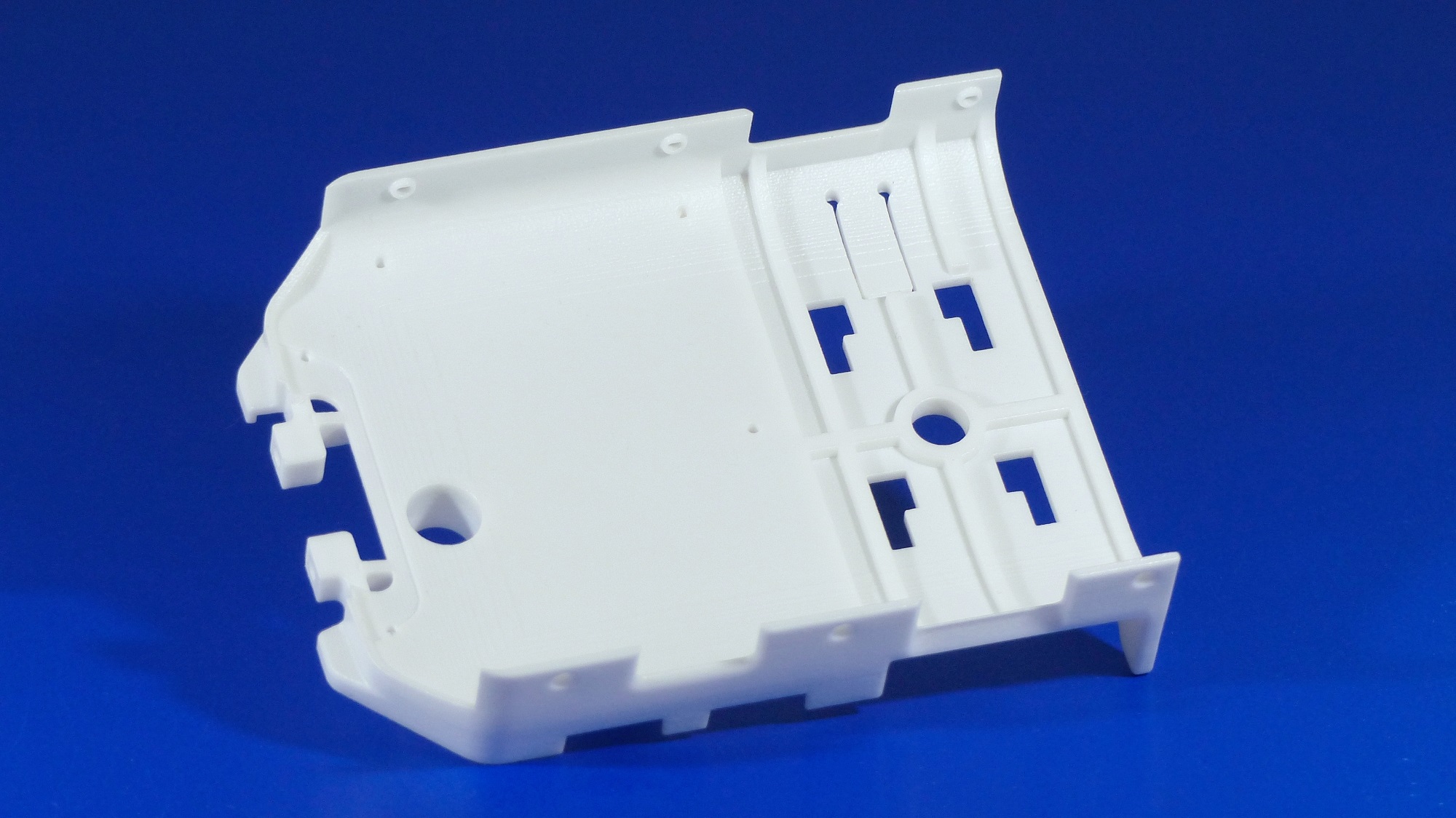 selektives Lasersintern (SLS) Kunststoff - MFD GmbH