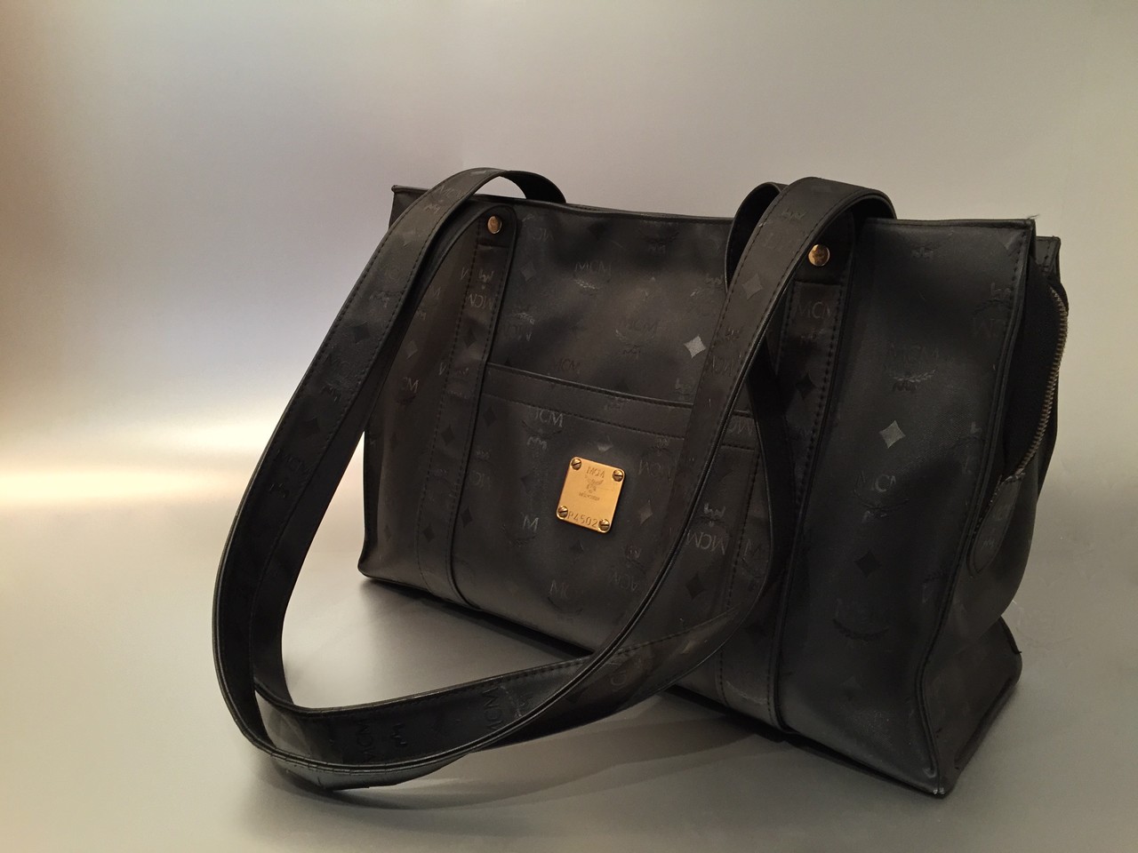 MCM Shopper in Schwarz - Ankauf & Verkauf Second Hand Designertaschen ...